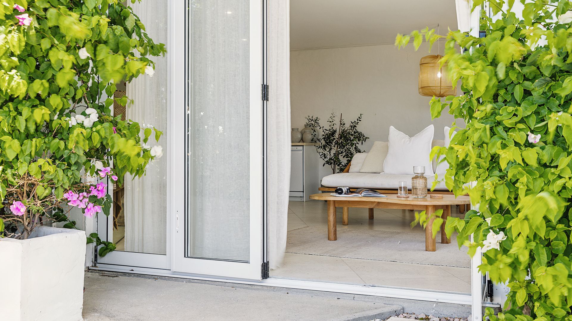 THE YAMBA STUDIO - Holiday Yamba